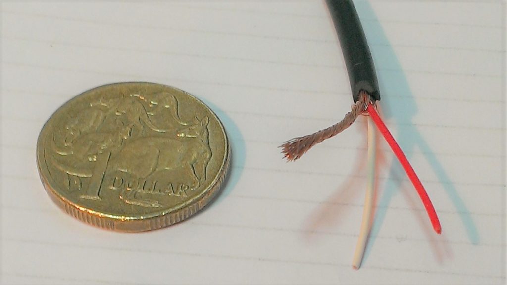 Wiring a 3.5mm Stereo Audio Plug - KITSTOP